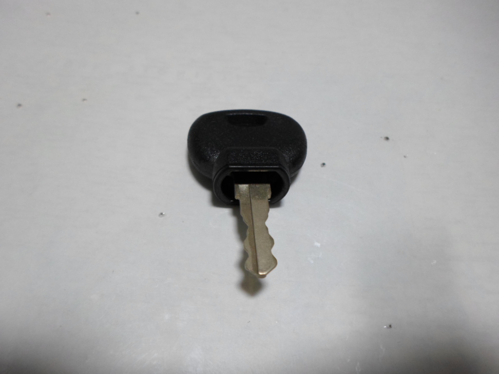 KEY IGNITION (DEUTZ) ENGINE | Schwarze eStore