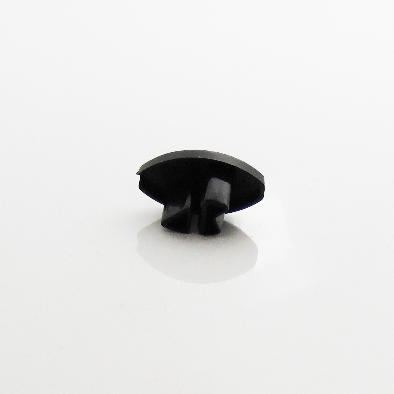 END CAP RIGHT BLACK | REV Parts Store