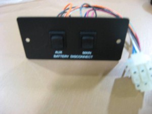 SWITCH- 12V BATTERY DISCONNECT F22-2066 | REV Parts Store